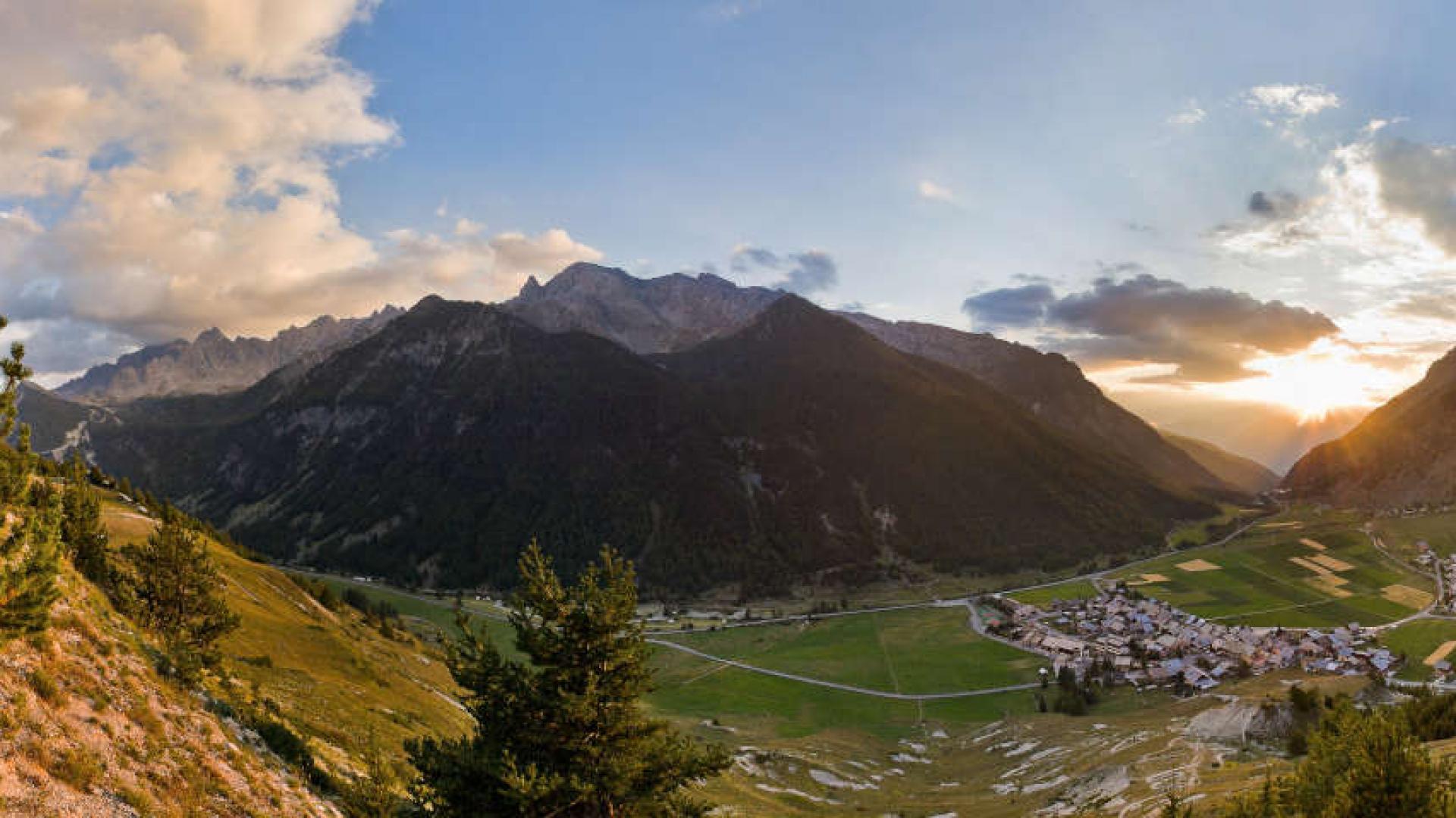 The best itinerary for the Route des Grandes Alpes