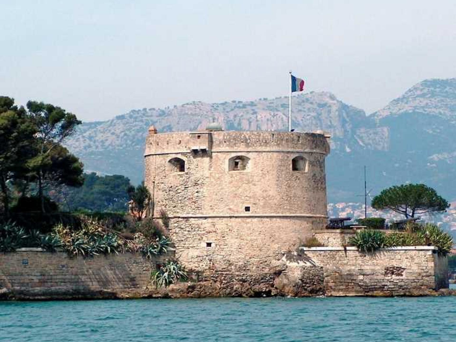 The forts of Toulon | Provence-Alpes-Côte d'Azur Tourism