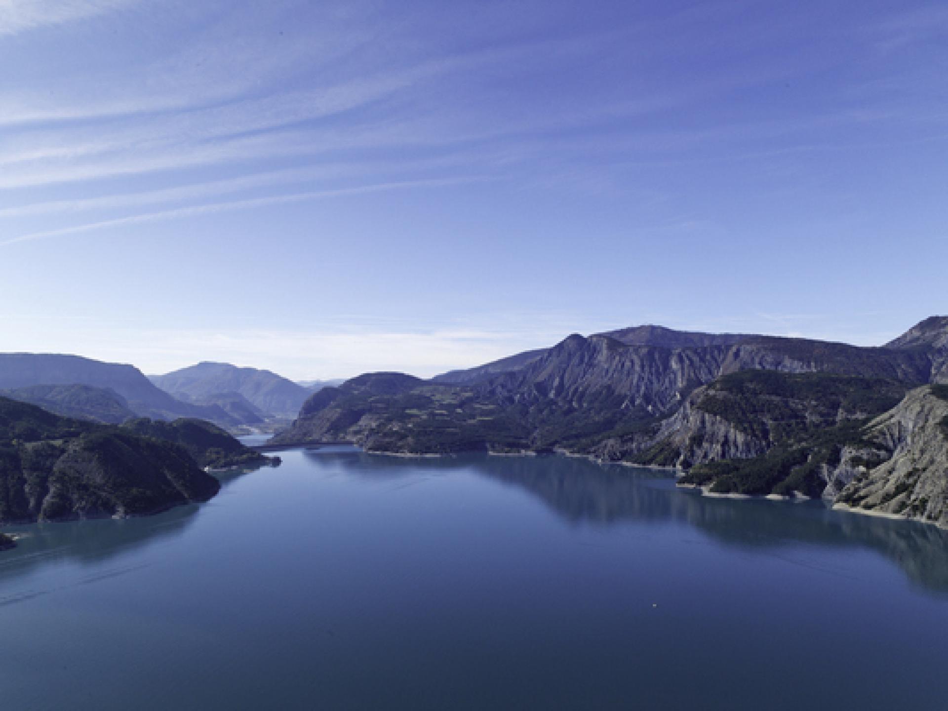 Discovering the Top 10 most beautiful lakes in the Alps