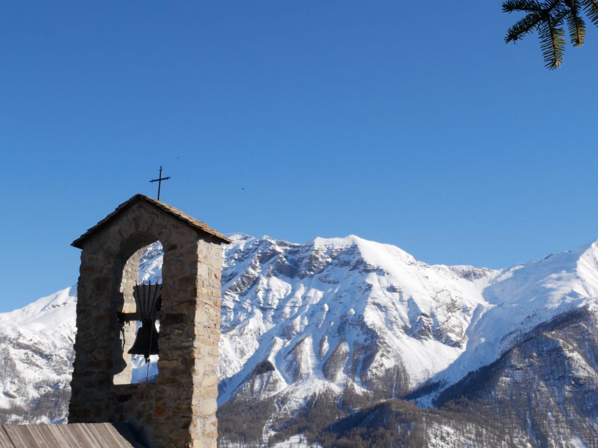 La Plaine de La Crau, entre Alpilles et Camargue | Provence-Alpes-Côte ...