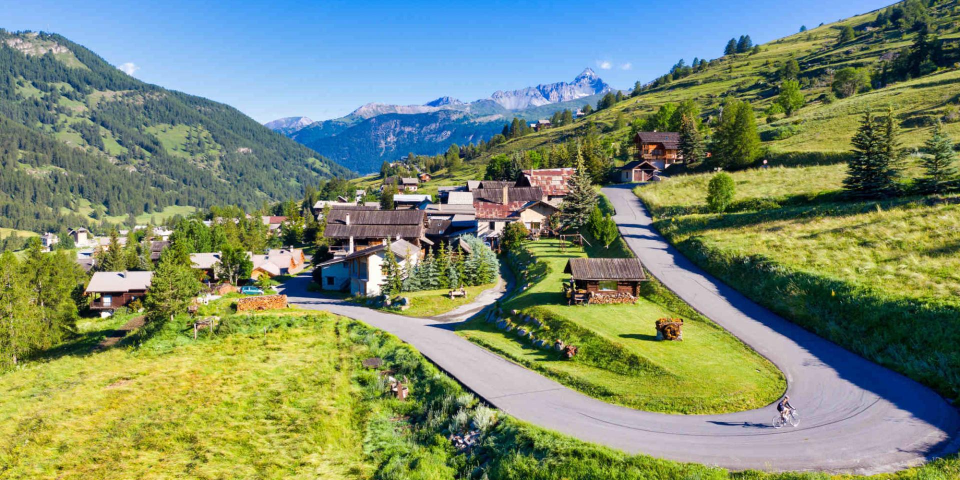 5 walks with a view in the Queyras Regional Nature Reserve | Provence ...